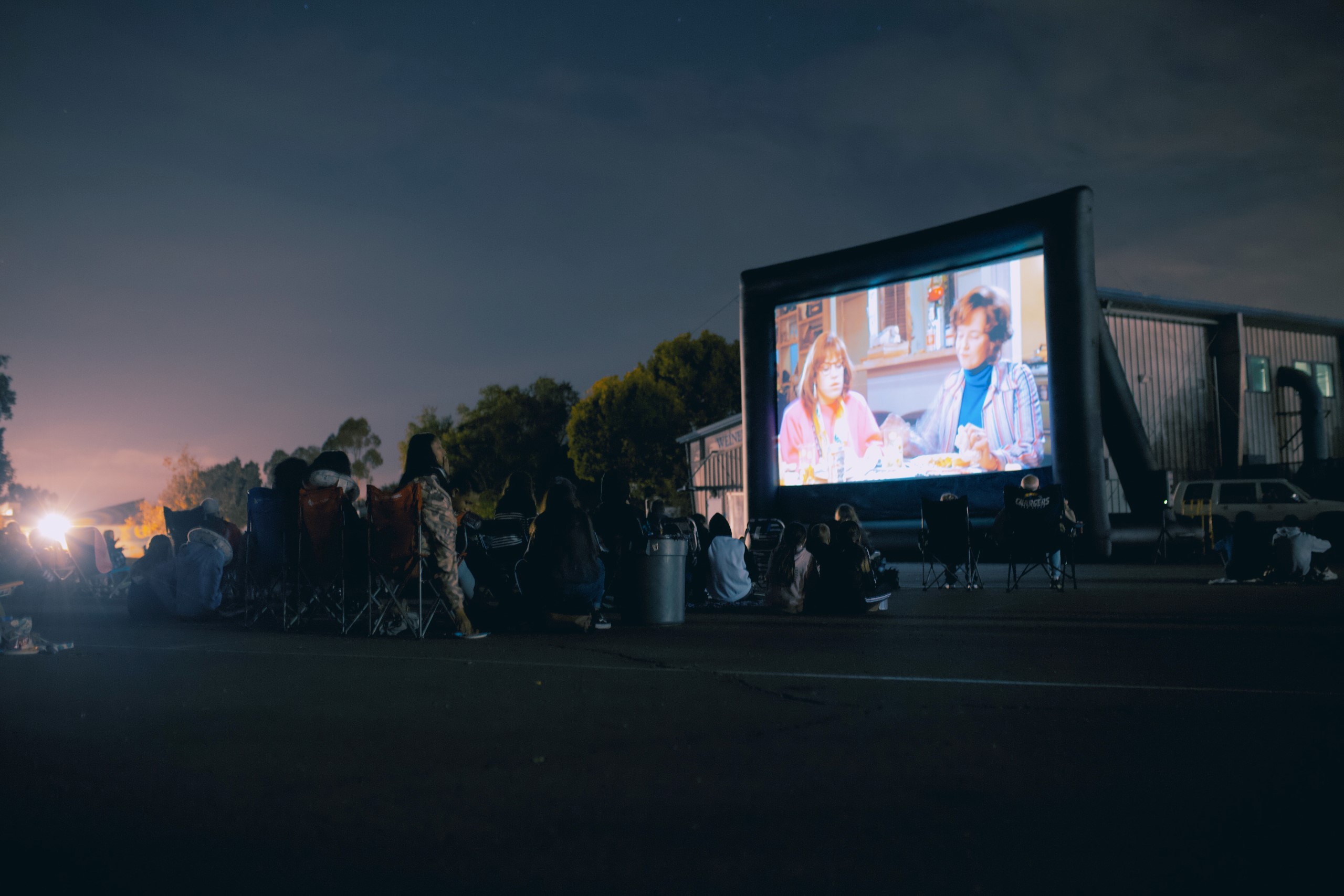 Garden City Projector Screen Rental Services | FunFlicks® KS